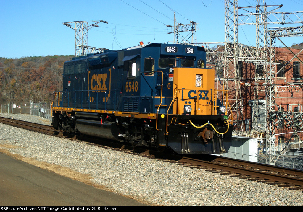 CSXT 6548 solo, still looking clean, EB. H74418 local.